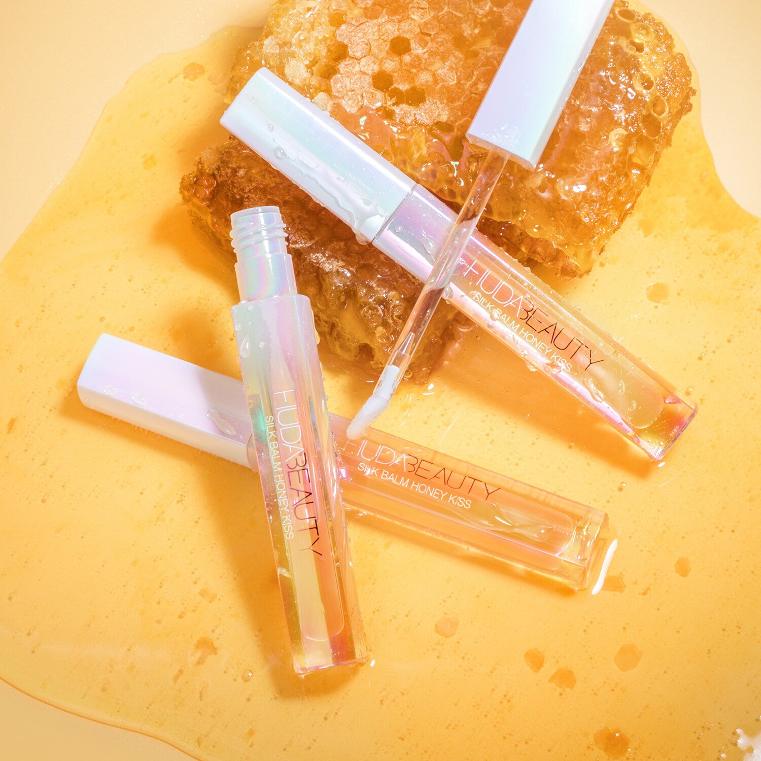 Silk Balm Honey Kiss - Lip Balm Huda Beauty ≡ SEPHORA