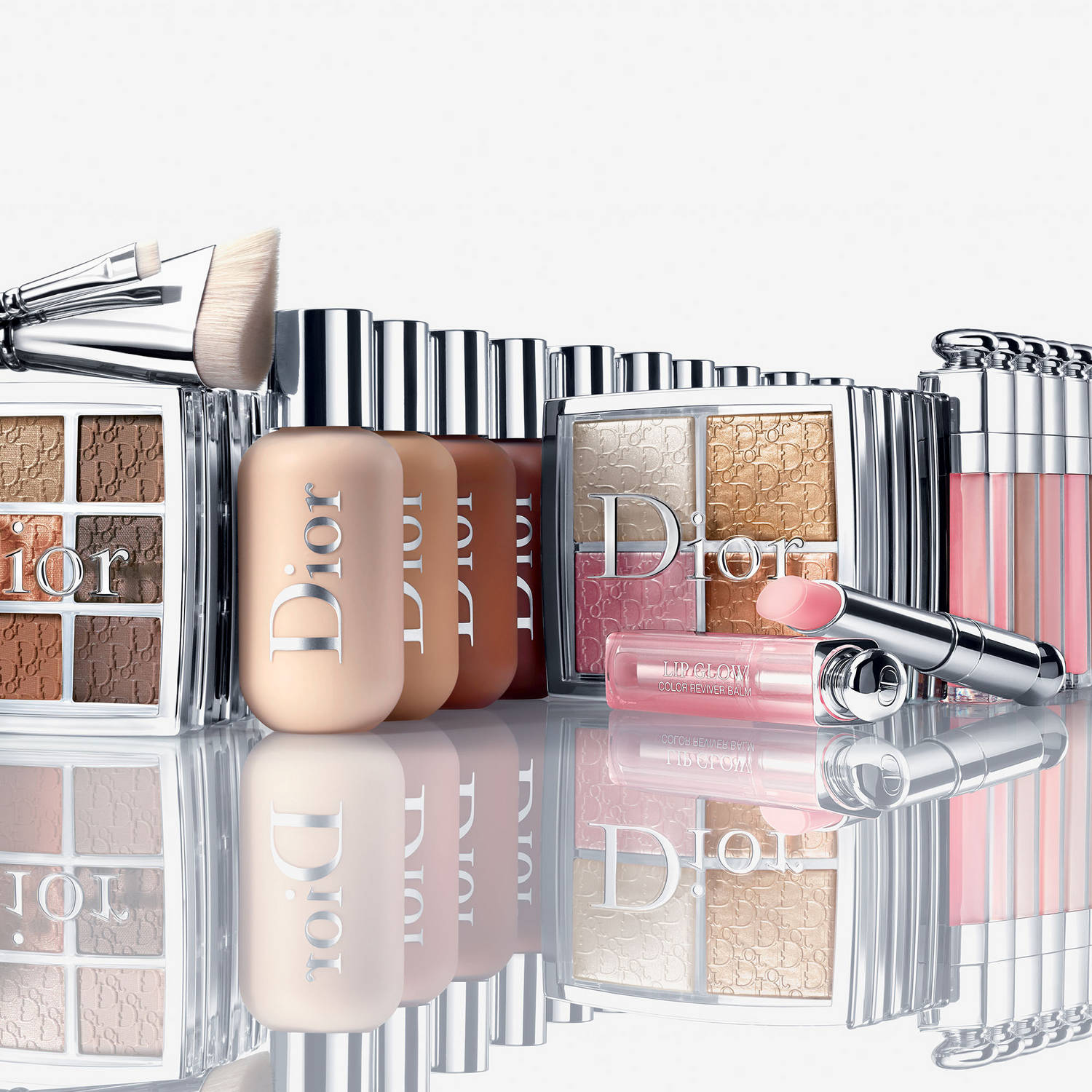 Full Coverage Fluid Foundation Brush N° 12 DIOR BACKSTAGE ≡ SEPHORA