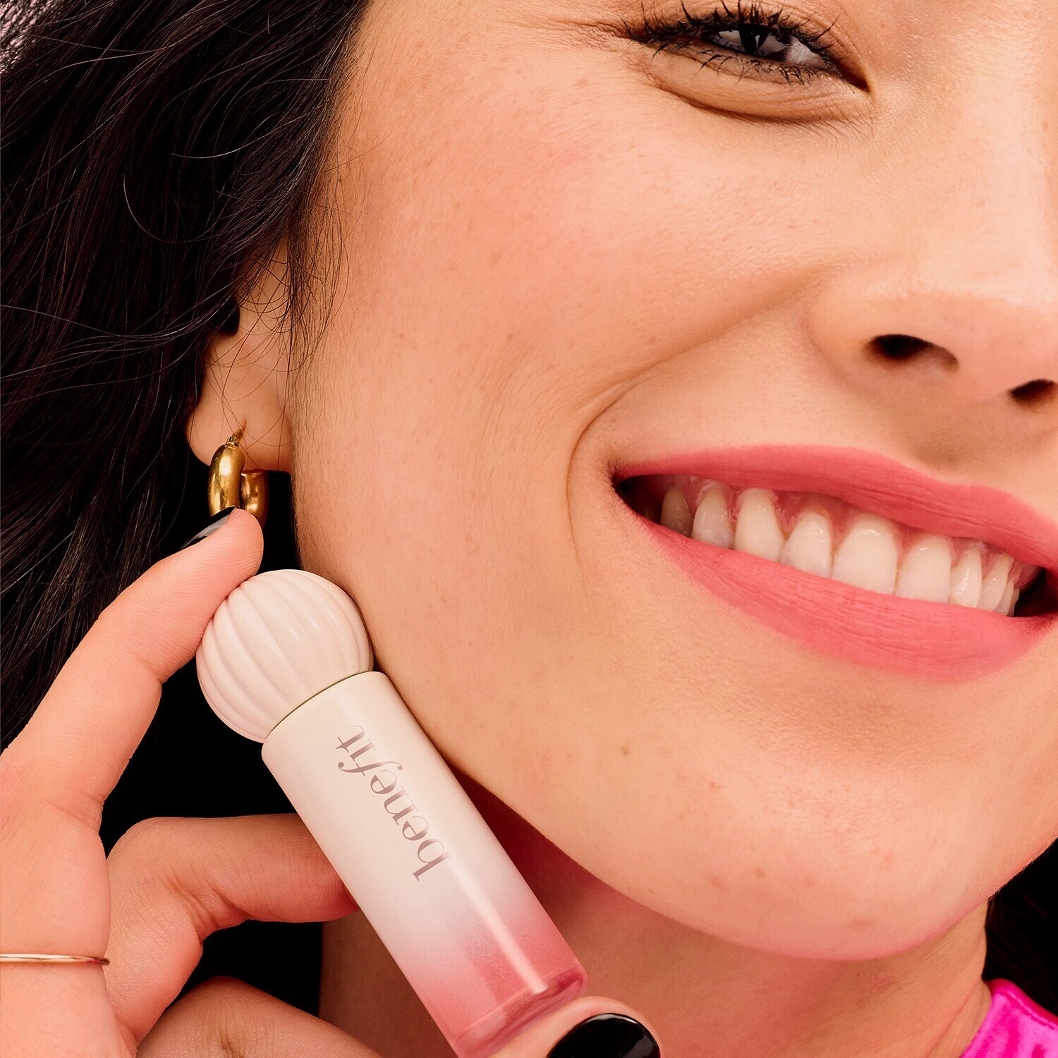 Plushtint - ενυδατικό ματ tint χειλιών Benefit Cosmetics ≡ SEPHORA